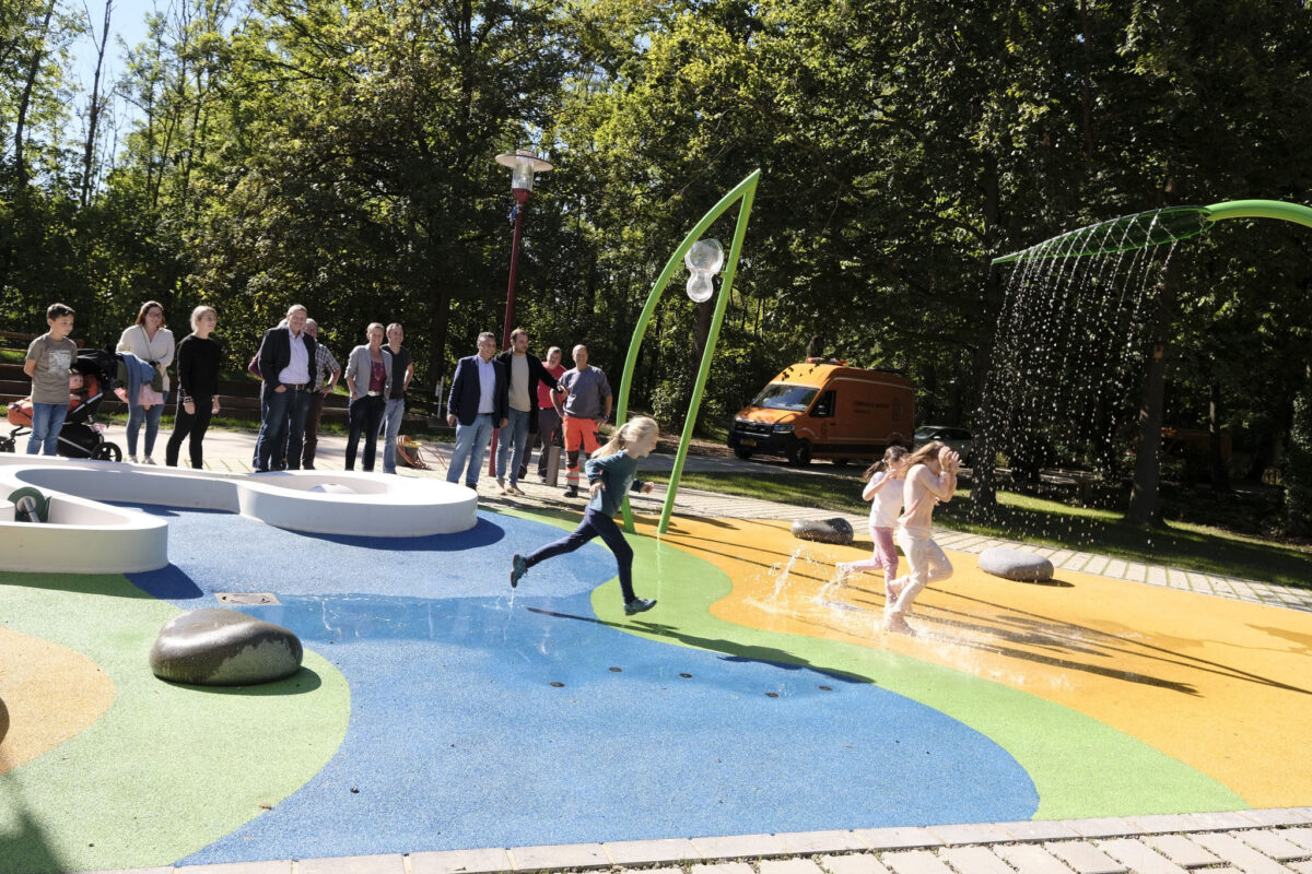 Une aire de jeux d’eau aquatique au parc Mertert | Aires de jeux et ...