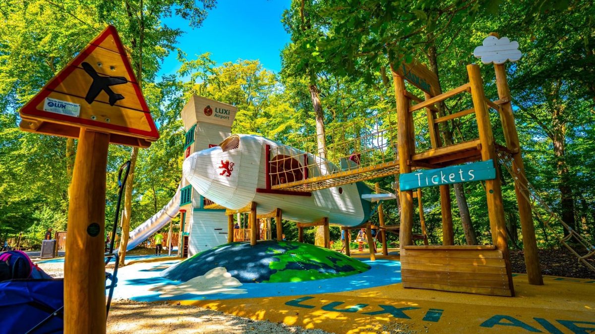 Une aire de jeux incroyable au Parc Merveilleux | Aires de jeux et ...